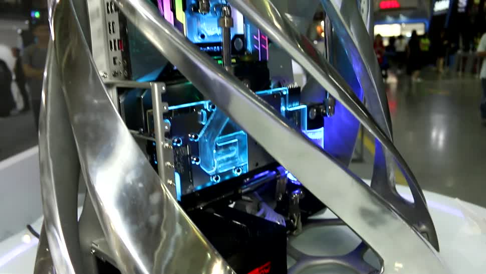 InWin Z-Tower: Dieses 4000-Euro-PC-Gehäuse übertreibt es so richtig